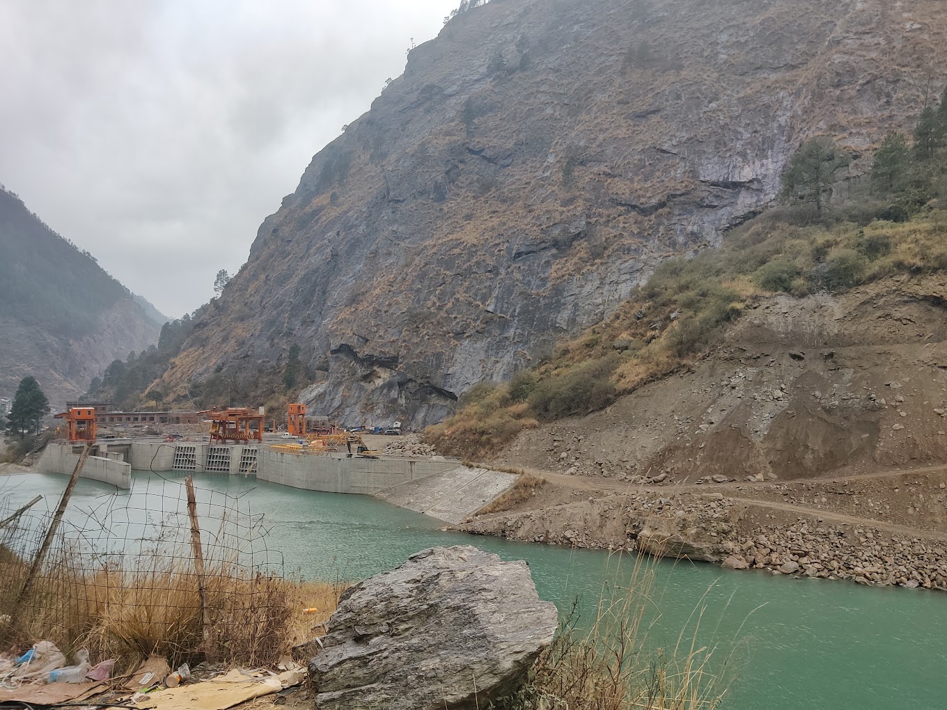 Import from Rasuwagadhi-Kerung Highway begins - The DMN News | Breaking ...